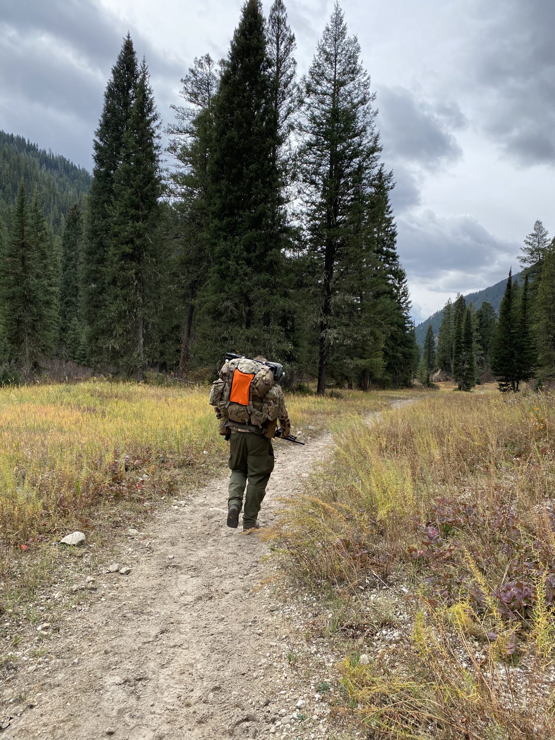 "Backcountry Hunter Gear Guide" - Mule Deer Foundation